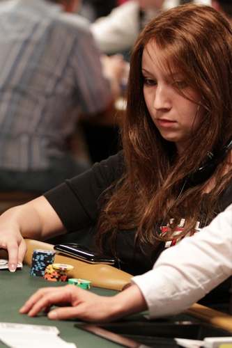 Poker babe z Texasu: Melanie Weisner | Pokerman.cz